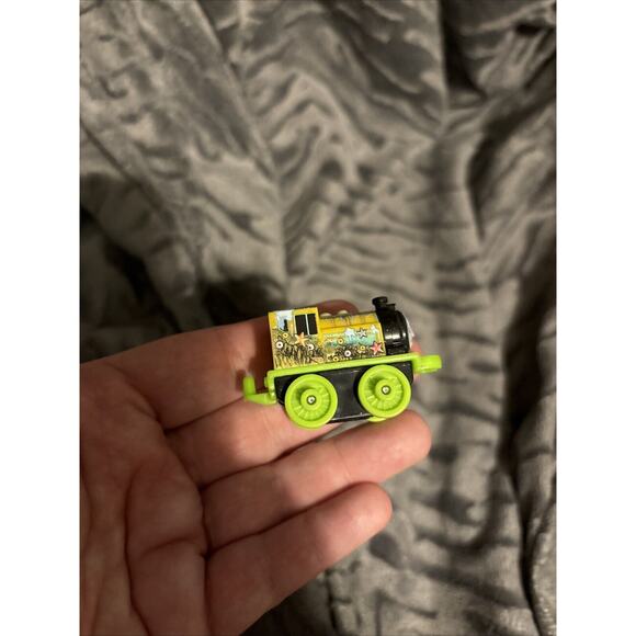 Fisher-Price | Toys | Thomas Train Victor By The Sea Mini Tank Engine ...